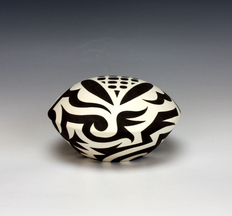 Native American Pueblo Pottery - C & D Gifts Native American Art, LLC ...